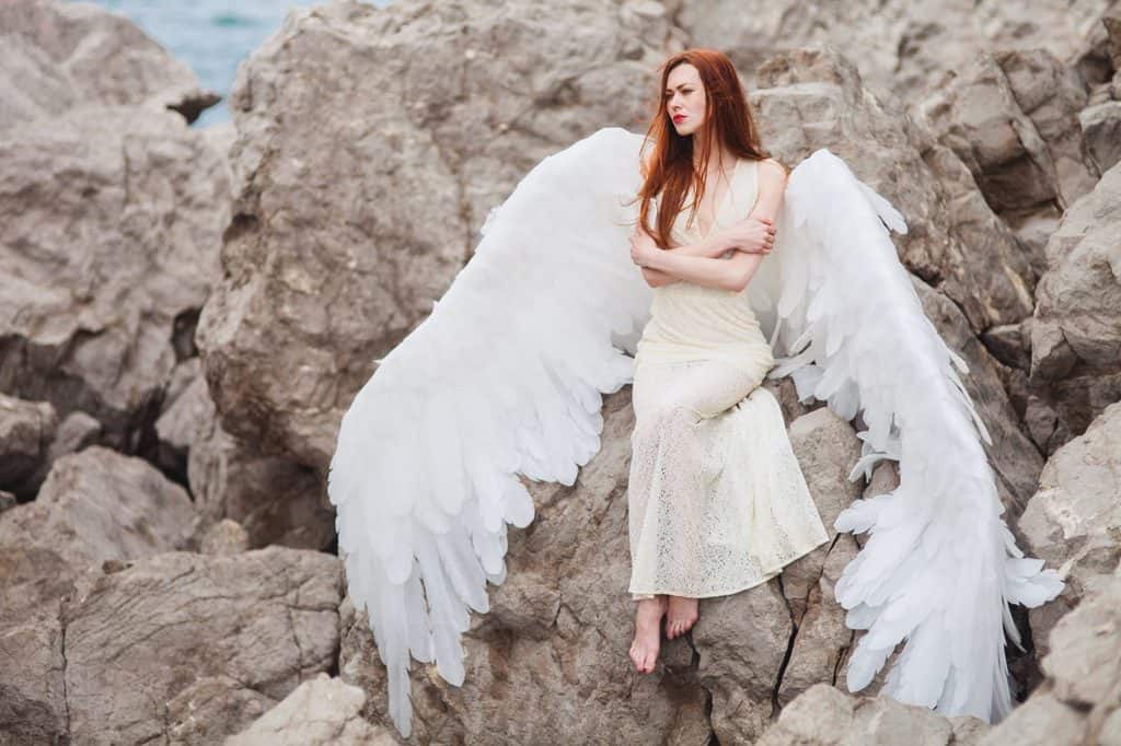 Engelszahl 9999 Bedeutung: Die Engel wachen über Sie