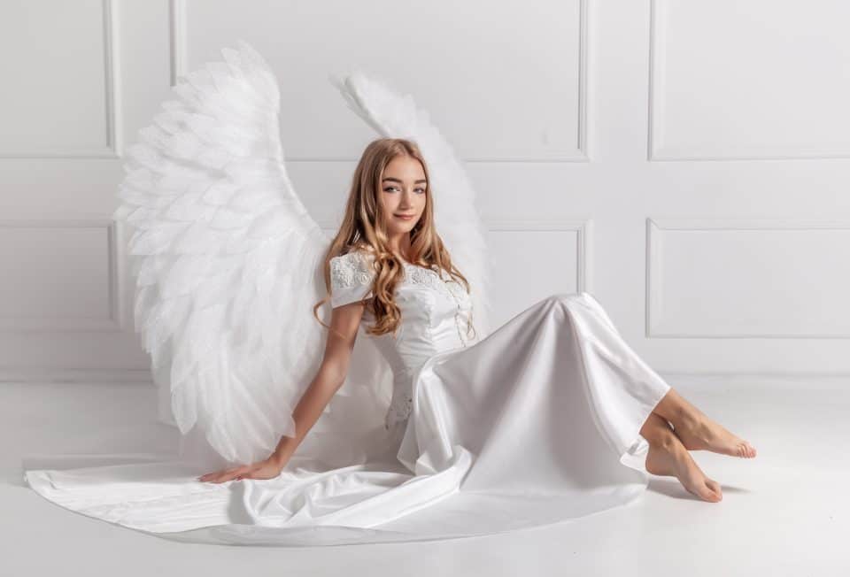 Engelszahl 9999 Bedeutung: Die Engel wachen über Sie