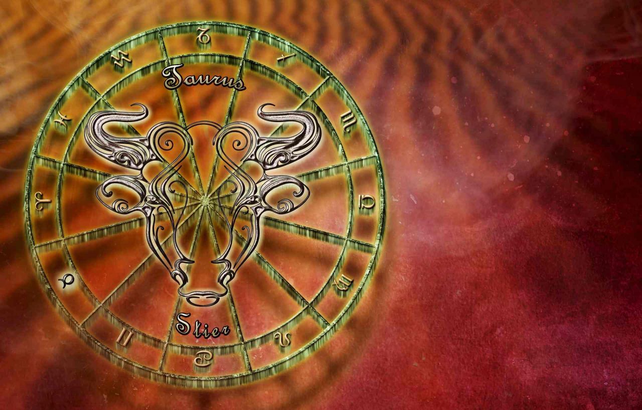Astrologie - Mystischer Rabe
