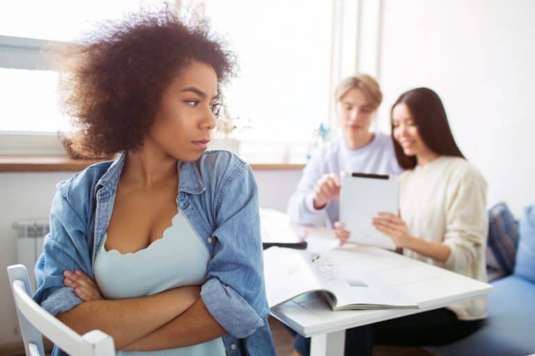Die wissenschaftlichen Gründe, warum Menschen mobben