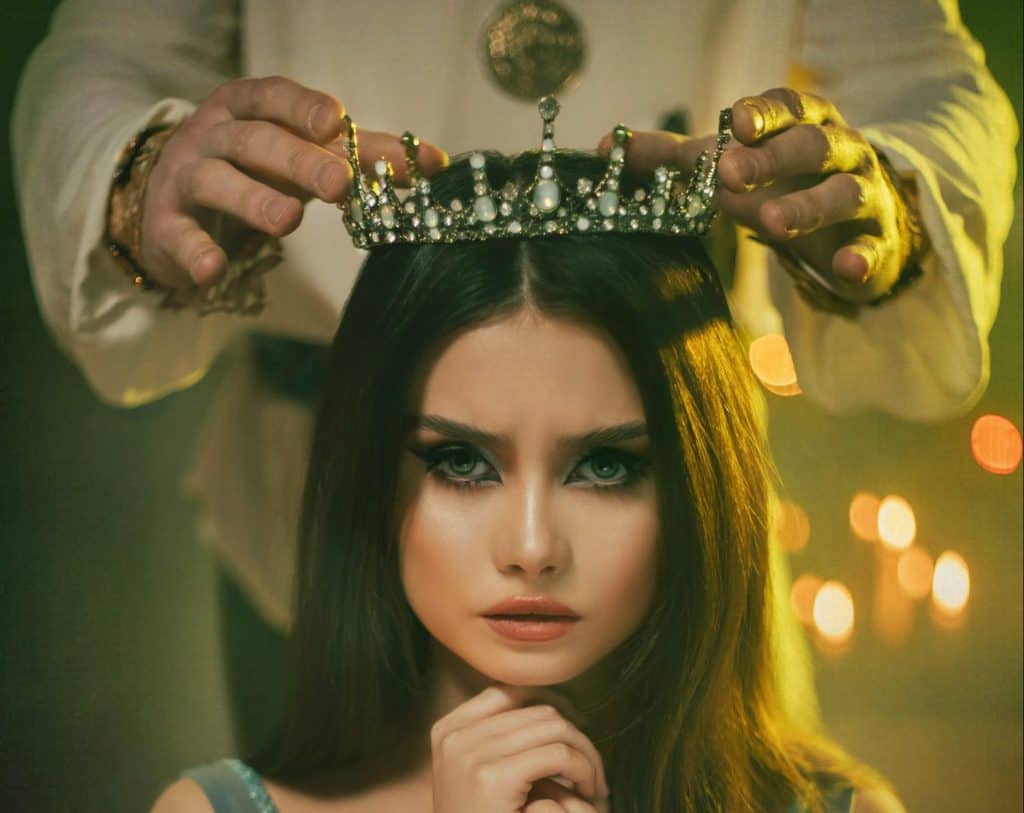 Was sagt dein Lilith-Zeichen über deine feminine Energie aus?